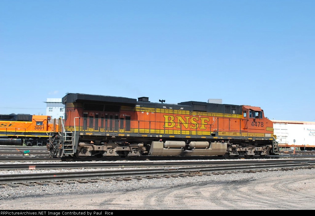 BNSF 4478